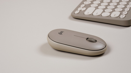 Compra Mouse Logitech Óptico Pebble M350, Inalámbrico, Arena, 910-006658 | Cyberpuerta.mx