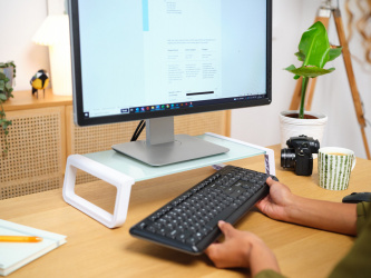 Compra Trust Base para Monitor 24" 10 kg Blanco 25351 | Cyberpuerta.mx