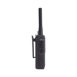 Compra txPro Radio Portátil 16 Canales Negro TX-320 | Cyberpuerta.mx