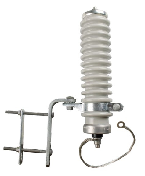 Compra IUSA Apartarrayos Porc. Óxidos Metálicos 311691 | Cyberpuerta.mx